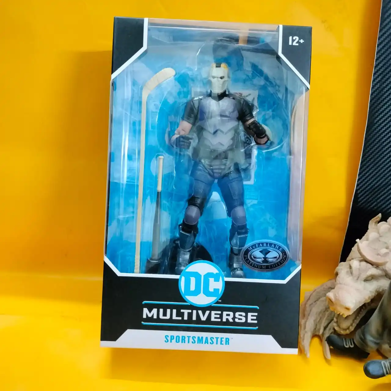 SPORTSMASTER ( CHASE )PLATINUM EDITION – McFarlane DC Multiverse – Gbuy